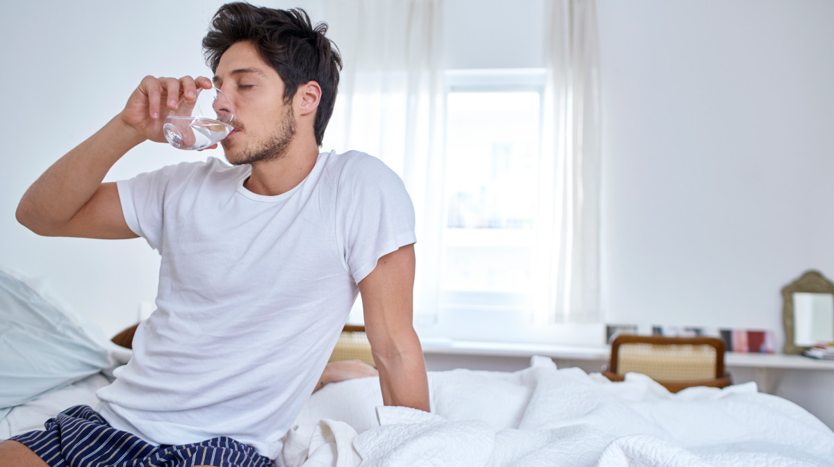 5 remedios para curar la cruda que -lamentamos decirte- NO sirven